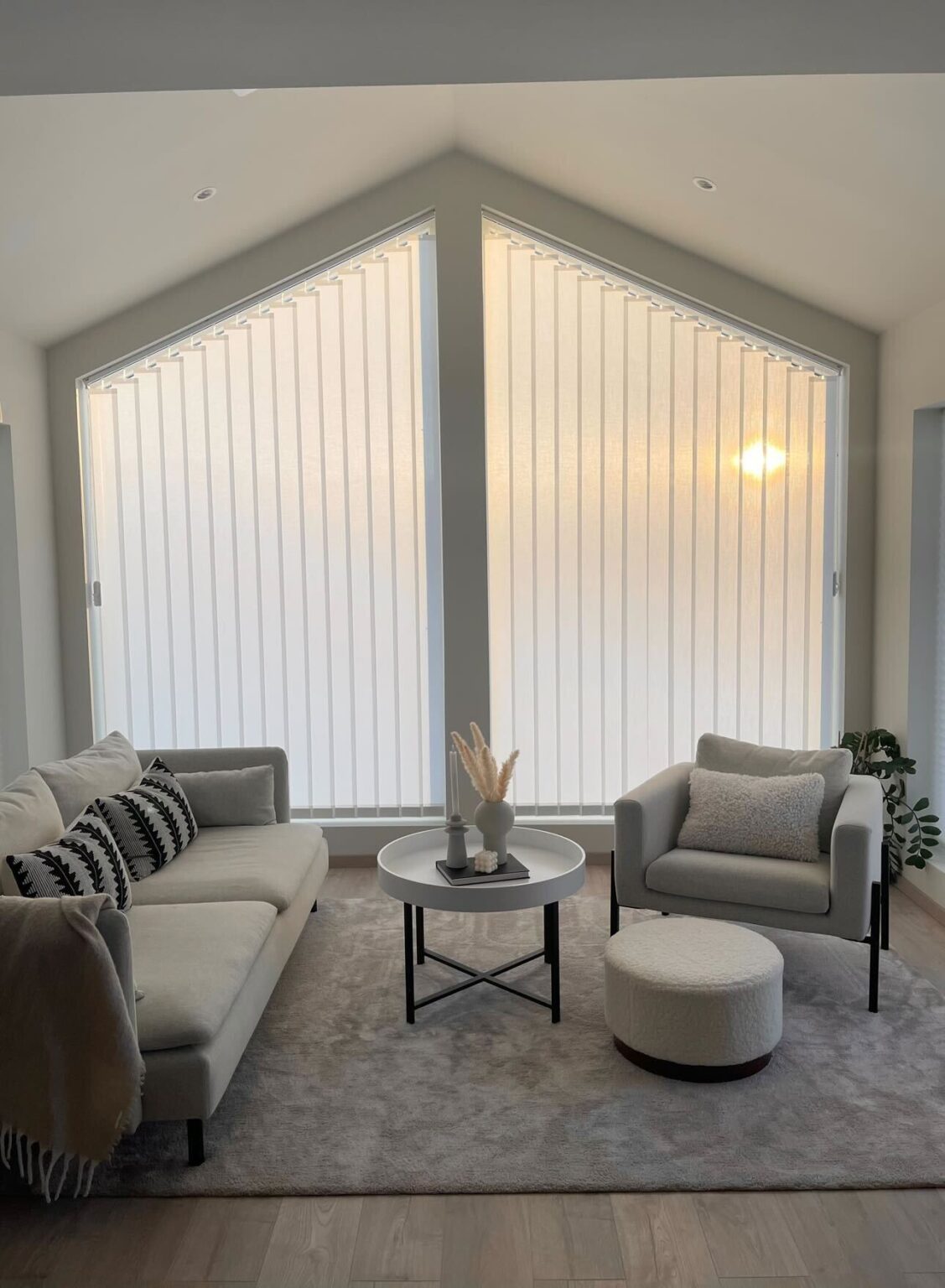 Solskjerming til store vinduer | Myscreens.no